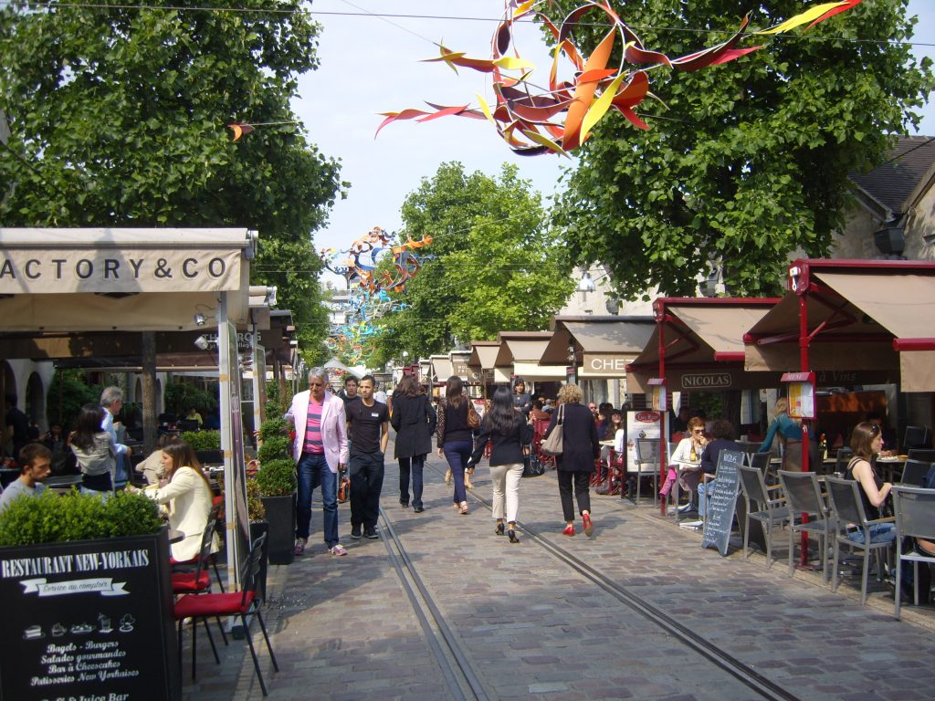 The French People: A Traveler's Guide » Oliver's France